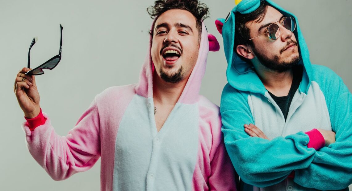 MR. PIG Y MICHAEL BM UNEN TALENTOS PARA CREAR “MAMA”